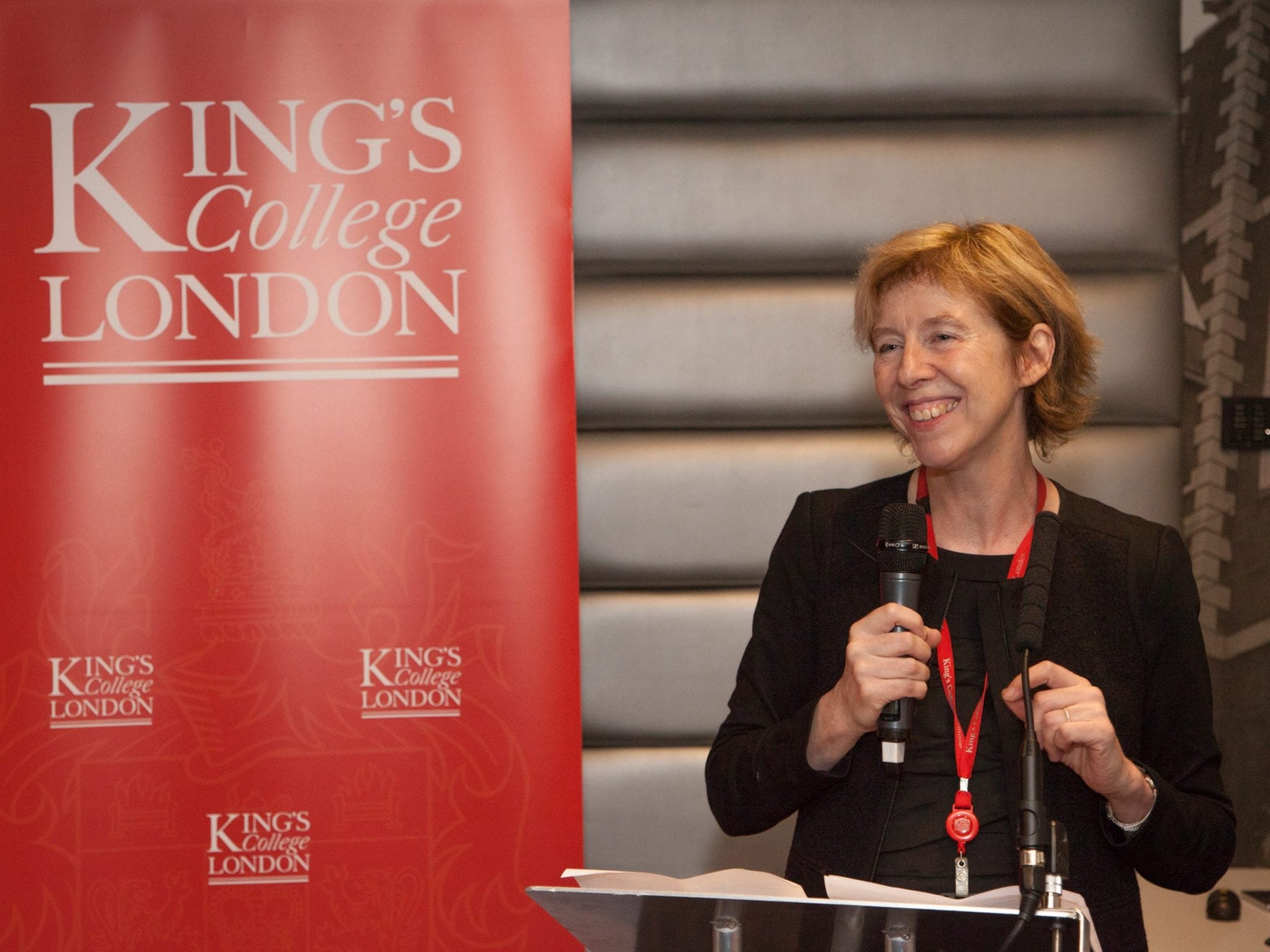 Professor Fiona Watt receives Women in Science Award - RegMedNet