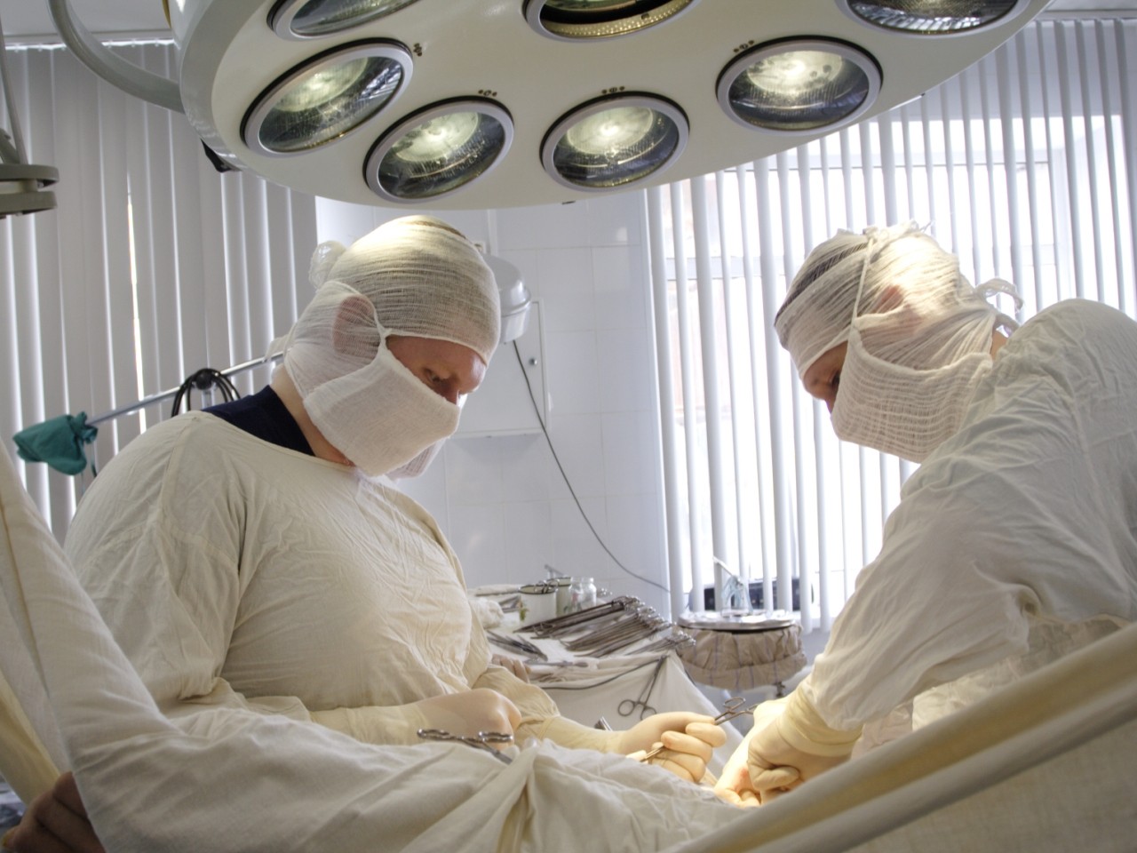 New curved 3D printed implant launched in US surgeries for ...
